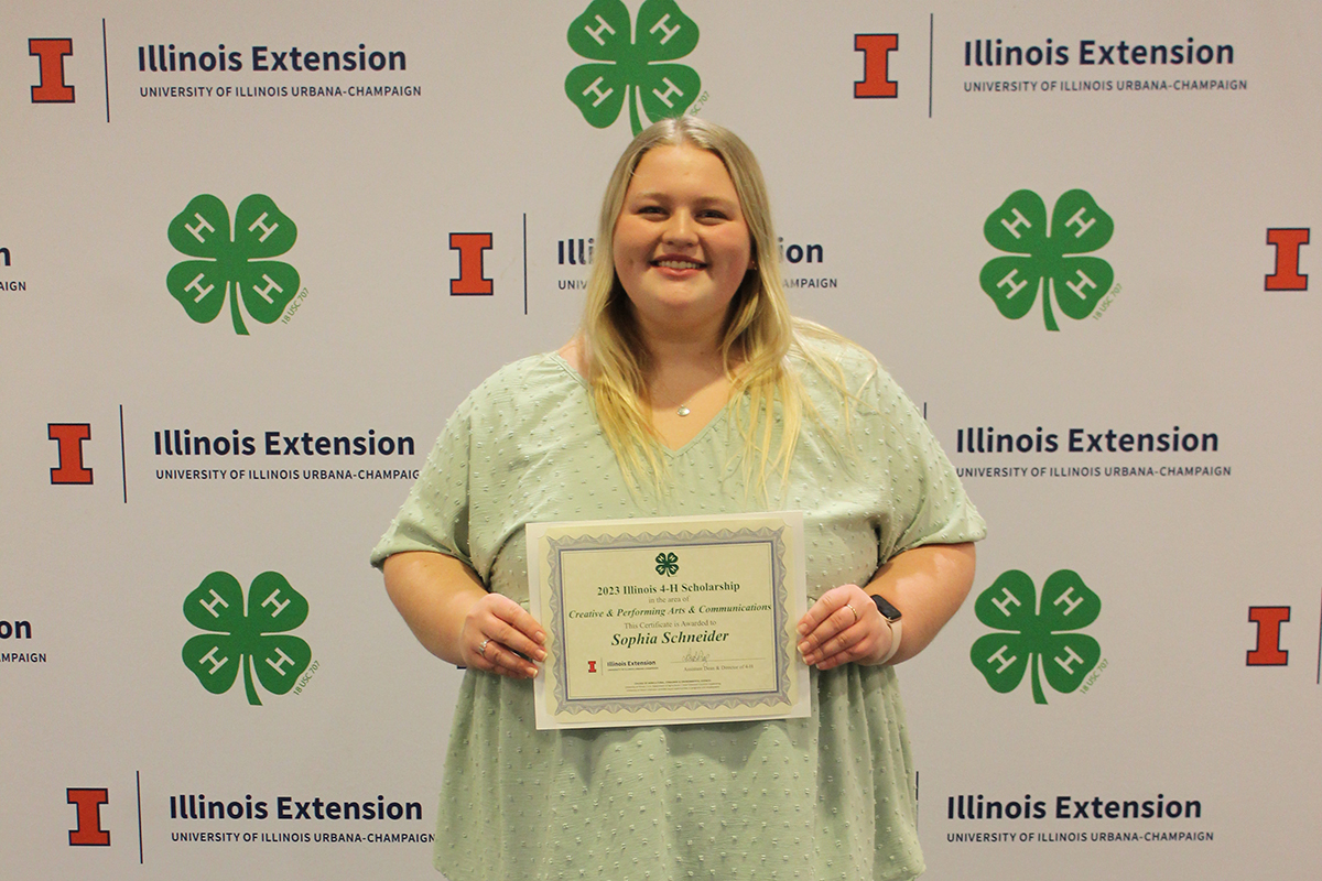 Local 4-H members earn state scholarships | Serving Logan, Menard and ...